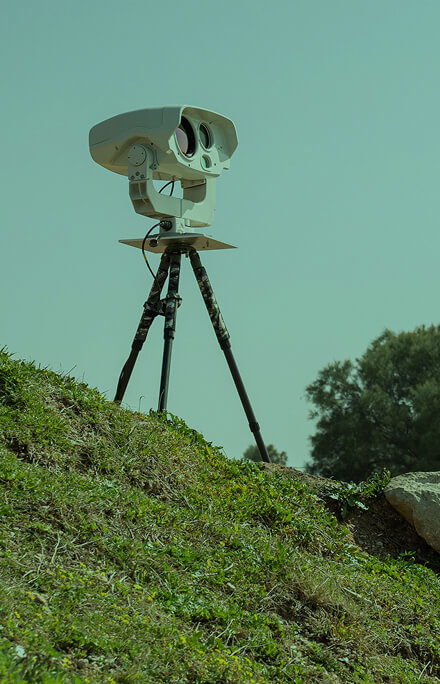 Top 13 perimeter security systems [by category] - BeeSense